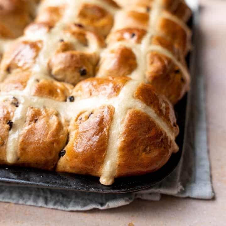 Easy, Fluffy Vegan Hot Cross Buns - Vegan Punks